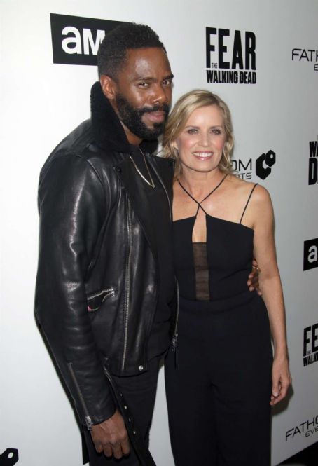 Who Is Kim Dickens Dating Kim Dickens Girlfriend Wife