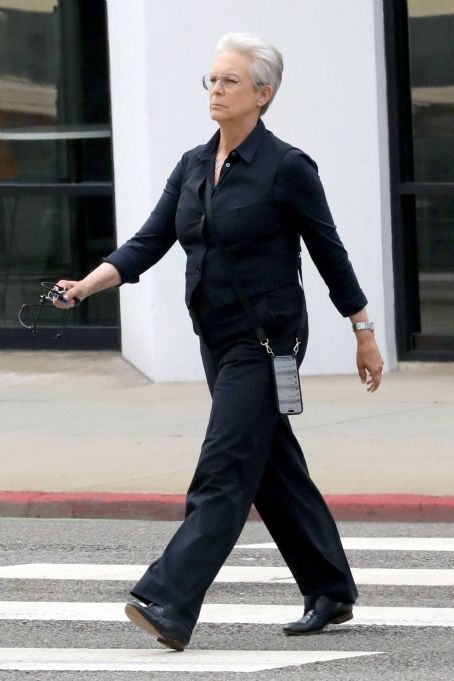 Jamie Lee Curtis Is Spotted Out And About In Los Angeles Jamie Lee