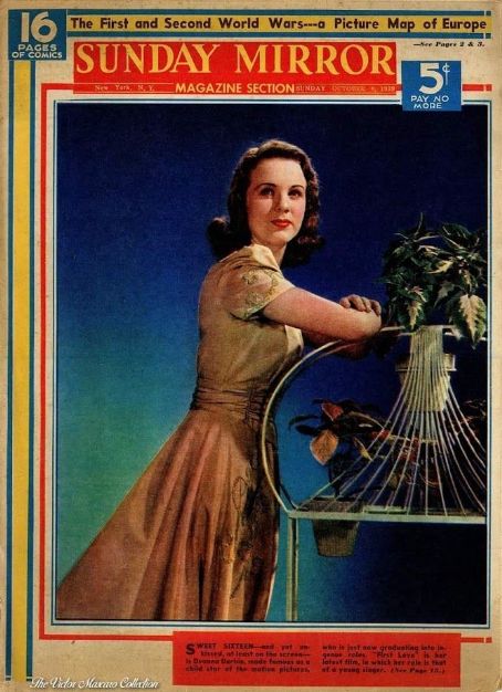 Deanna Durbin Sunday Mirror Magazine 08 October 1939 Cover Photo United States