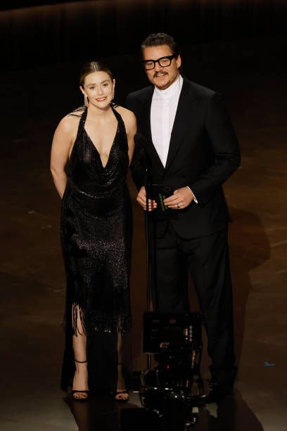 Elizabeth Olsen and Pedro Pascal - The 95th Annual Academy Awards (2023 ... Elizabeth Olsen and Pedro Pascal - The 95th Annual Academy Awards (2023 ...