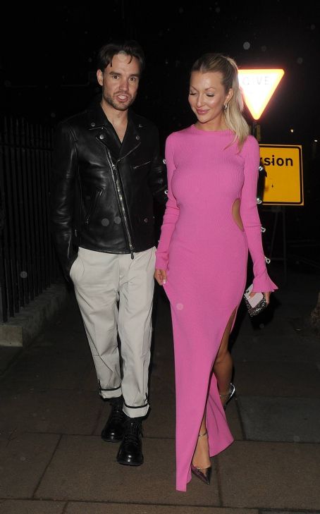 Kate Cassidy Leaving Chiltern Firehouse In London Famousfix