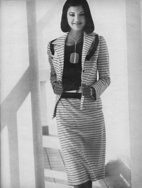 Janice Dickinson Vogue Magazine Pictorial [united States] April 1976